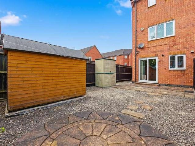 3 bed house for sale