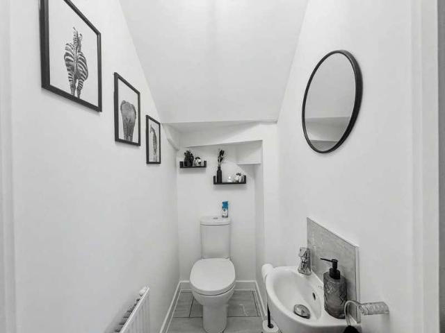 3 bed house for sale