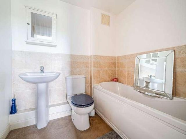 3 bed house for sale