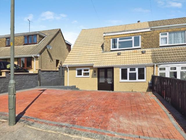 3 bed house for sale