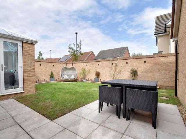 3 bed house for sale