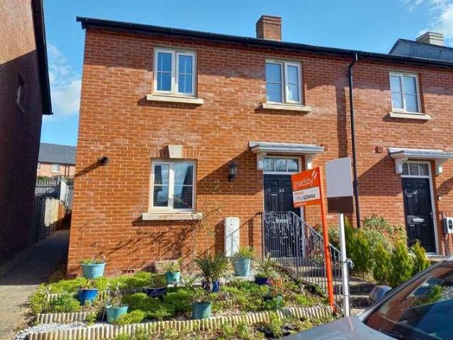3 bed house for sale