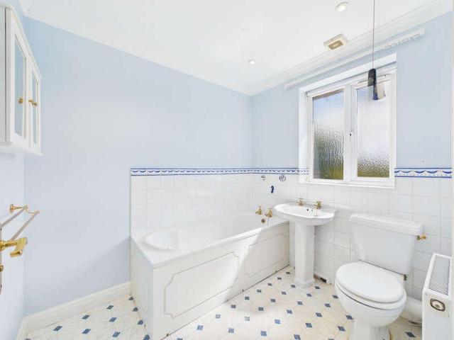 3 bed house for sale