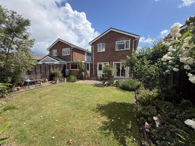 3 bed house for sale