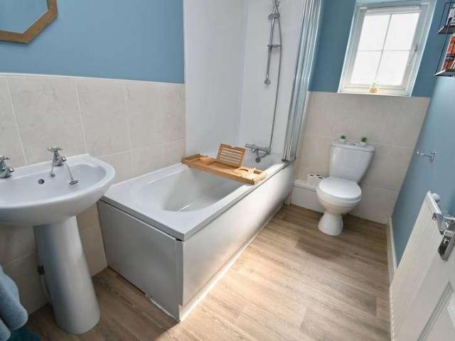 3 bed house for sale