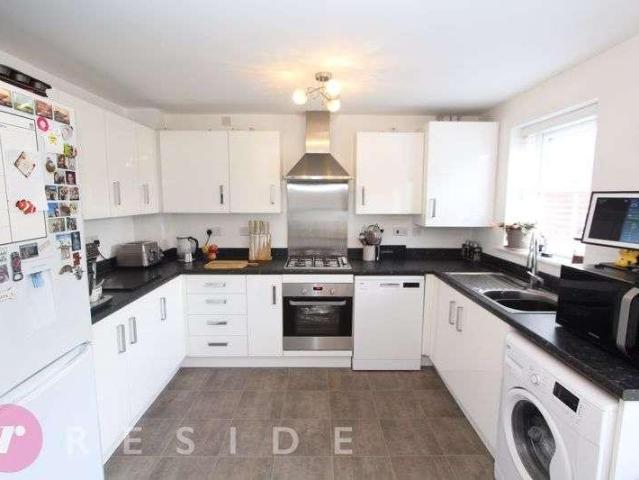 3 bed house for sale