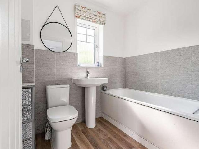 3 bed house for sale