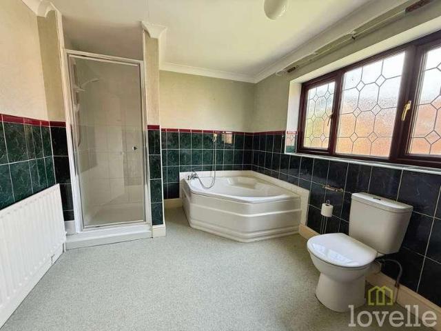 3 bed house for sale