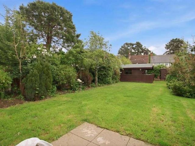 3 bed house for sale