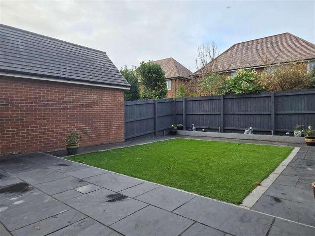 3 bed house for sale