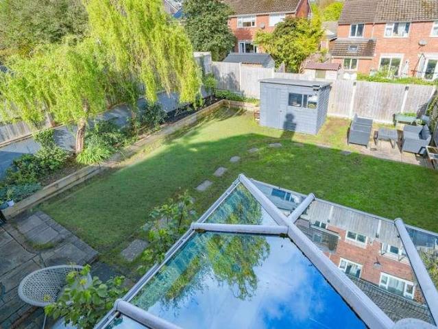 3 bed house for sale