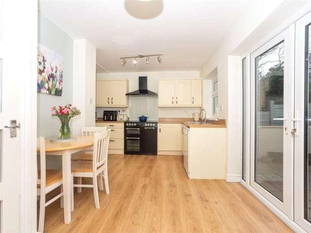 3 bed house for sale