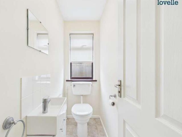 3 bed house for sale