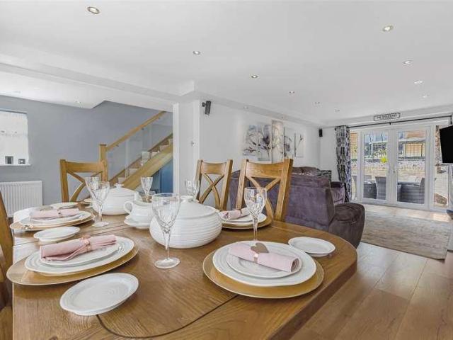 3 bed house for sale