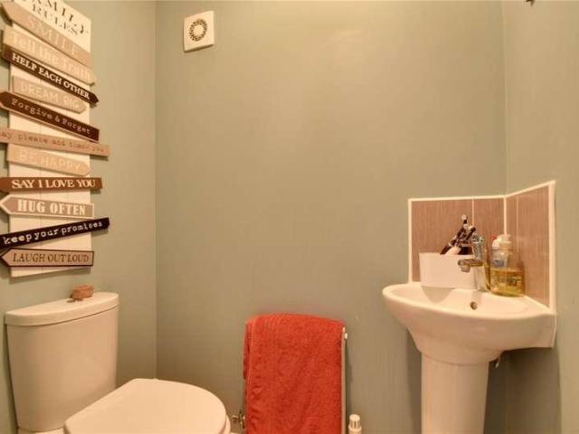 3 bed house for sale