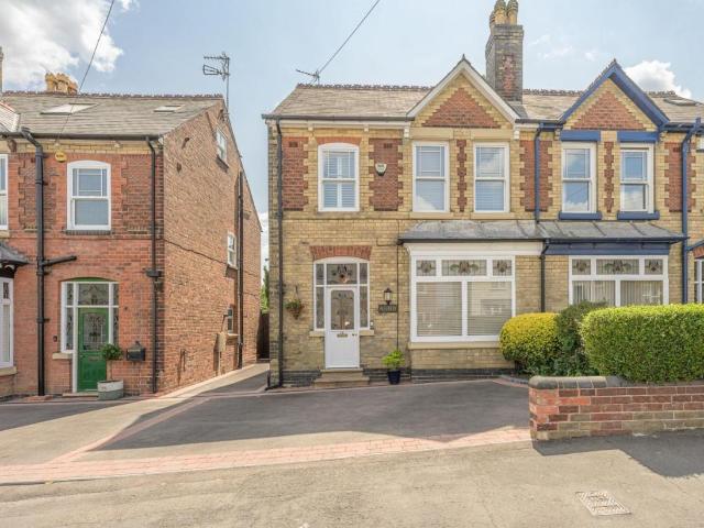3 bed house for sale