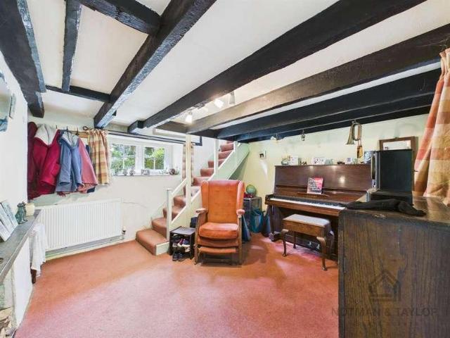 3 bed house for sale