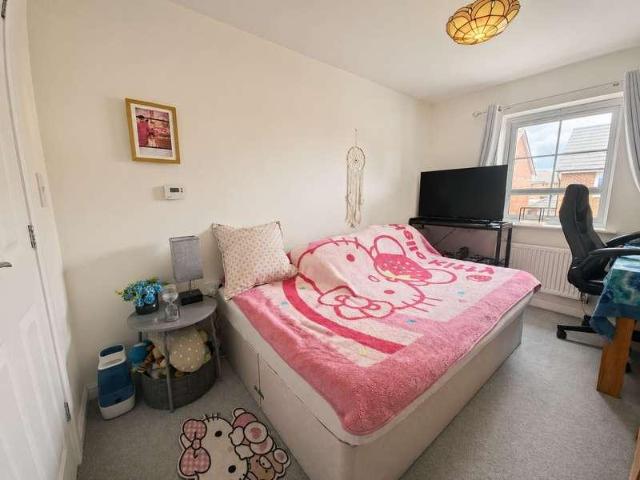 3 bed house for sale