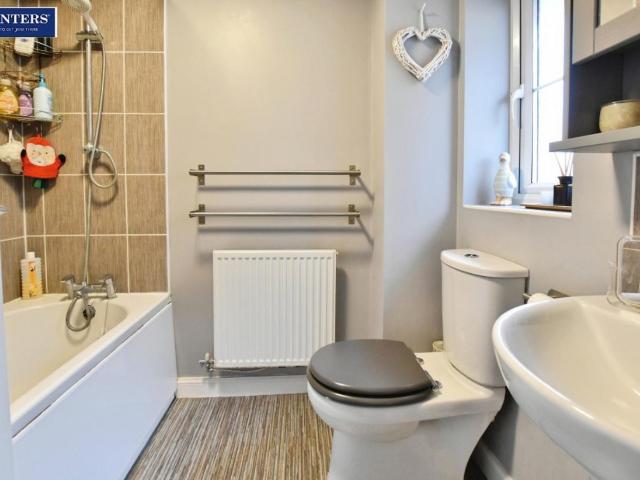 3 bed house for sale