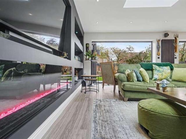 3 bed house for sale