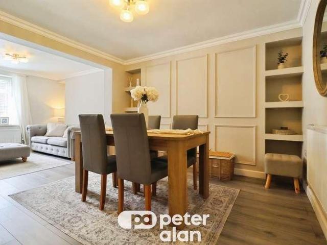 3 bed house for sale