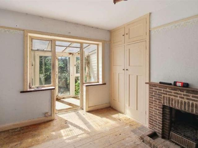 3 bed house for sale