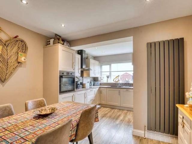 3 bed house for sale