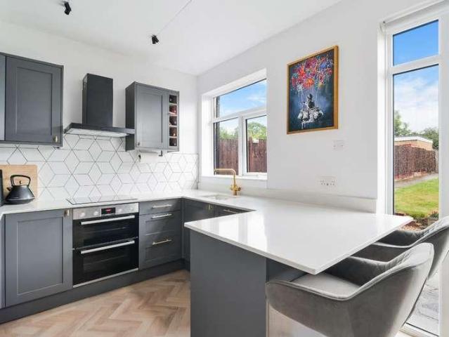 3 bed house for sale