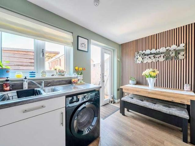 3 bed house for sale