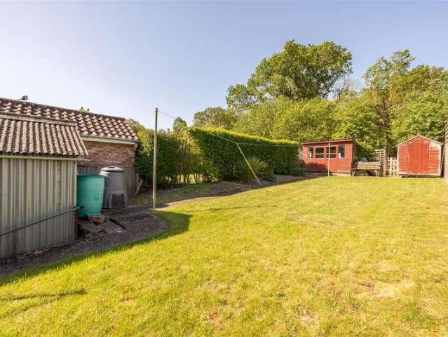 3 bed house for sale