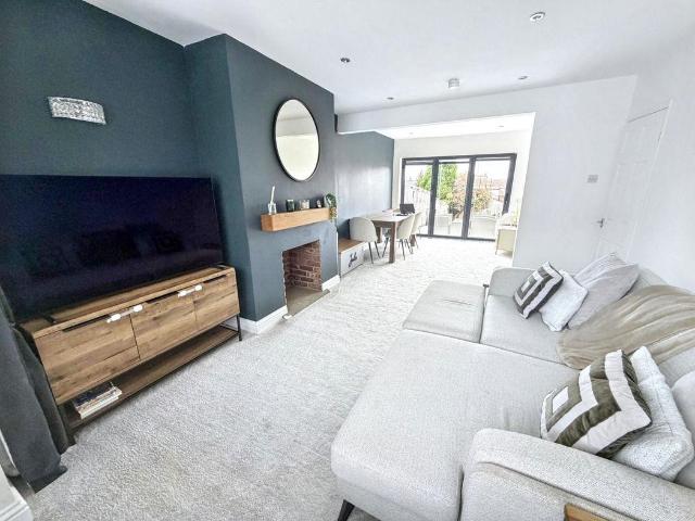 3 bed house for sale