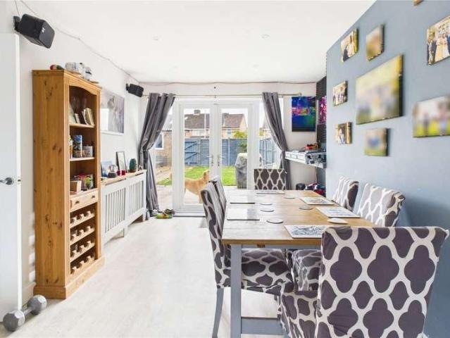 3 bed house for sale