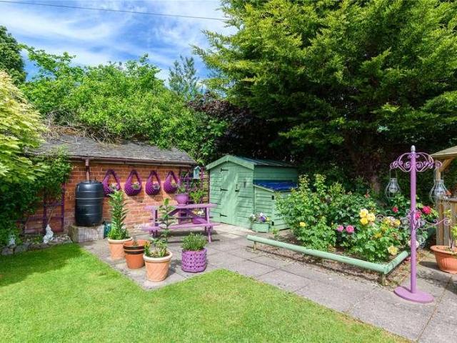3 bed house for sale