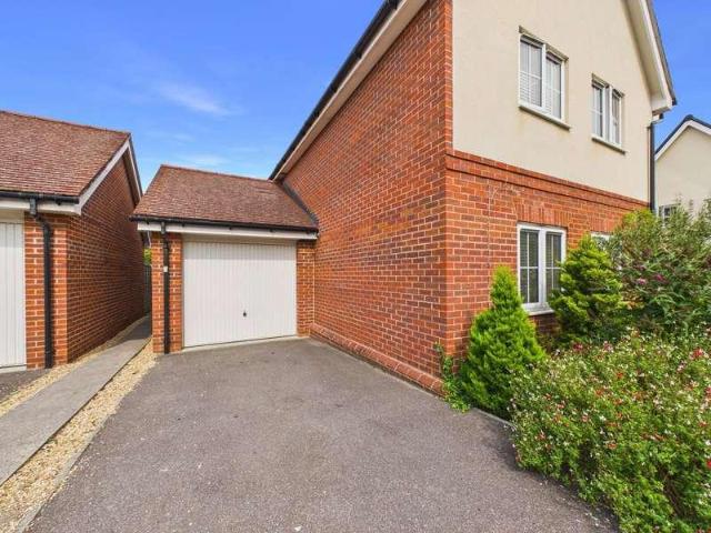 3 bed house for sale