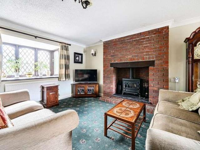 3 bed house for sale