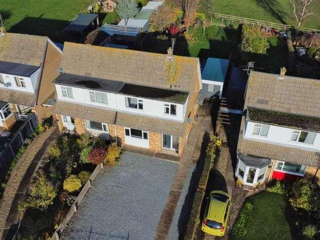 3 bed house for sale