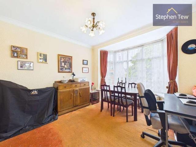 3 bed house for sale