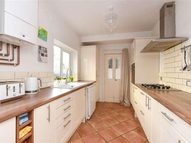 3 bed house for sale