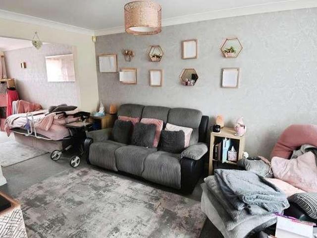 3 bed house for sale