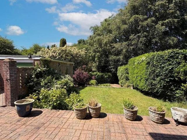 3 bed house for sale