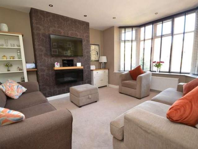 3 bed house for sale