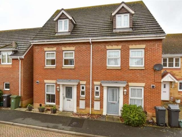 3 bed house for sale