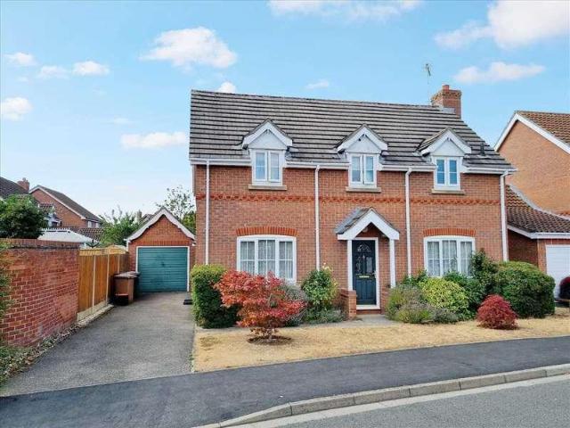 3 bed house for sale