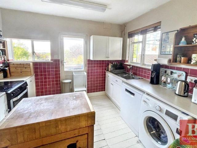 3 bed house for sale