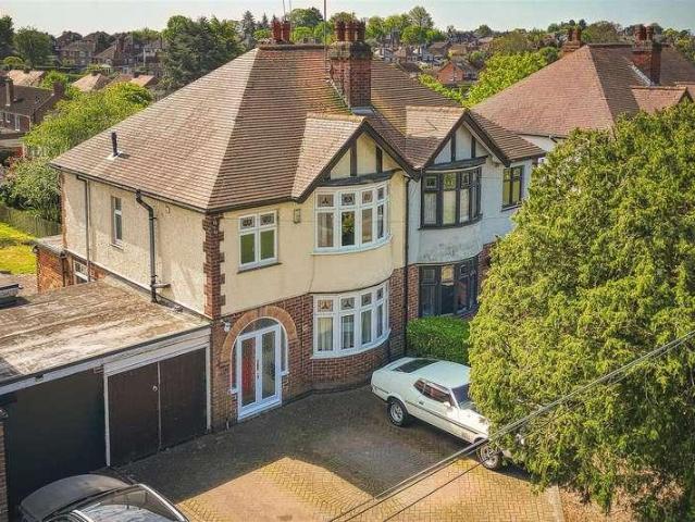 3 bed house for sale