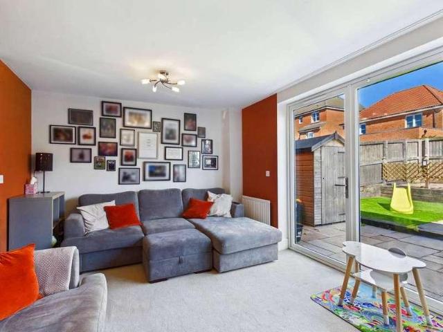 3 bed house for sale