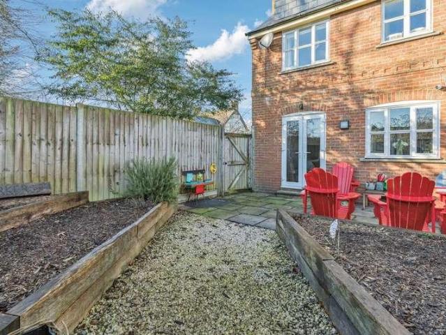 3 bed house for sale
