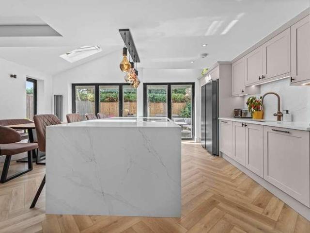 3 bed house for sale