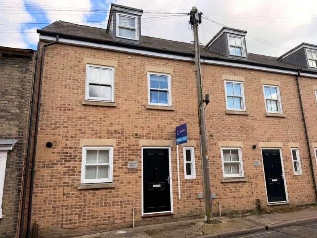 3 bed house for sale
