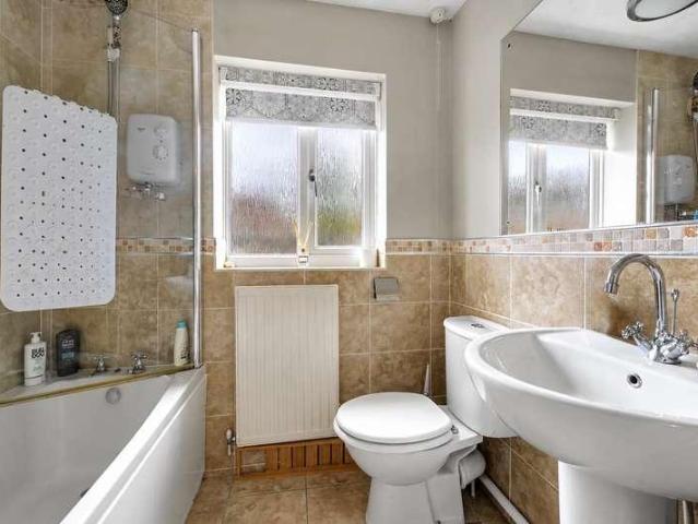 3 bed house for sale
